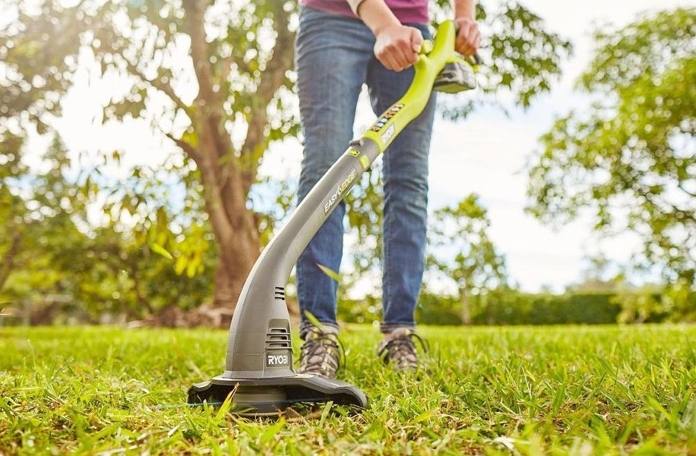 10 Must-Have Power Tools for a Perfect Backyard