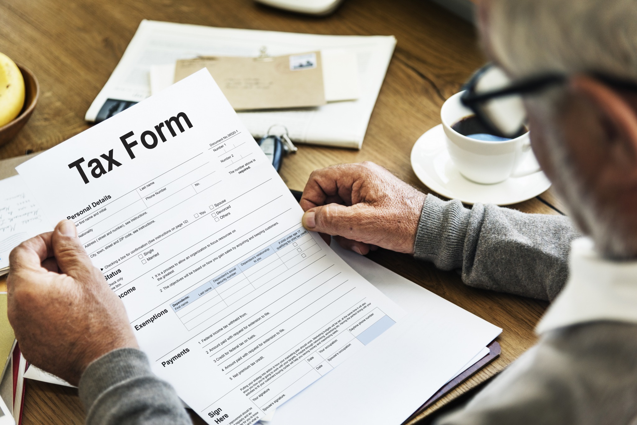 Tax Season Help and Hacks - Filing Your Taxes Right