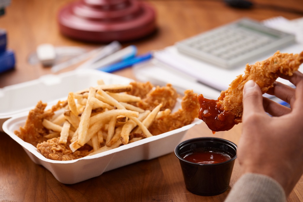 Best Football Food for Your Game Day Watch Party - Men With Kids