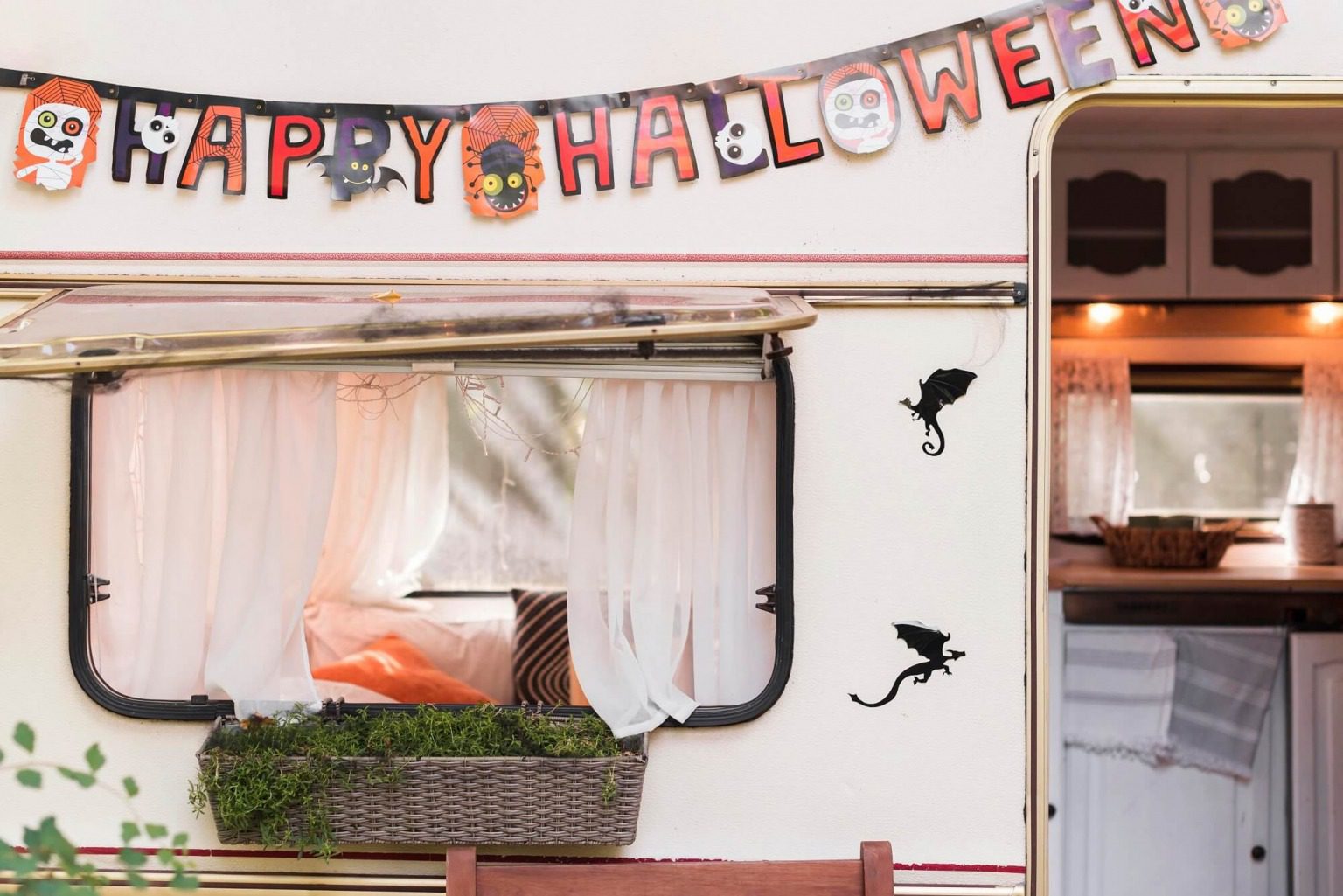 10 Spooky Activities to Get Ready for Halloween