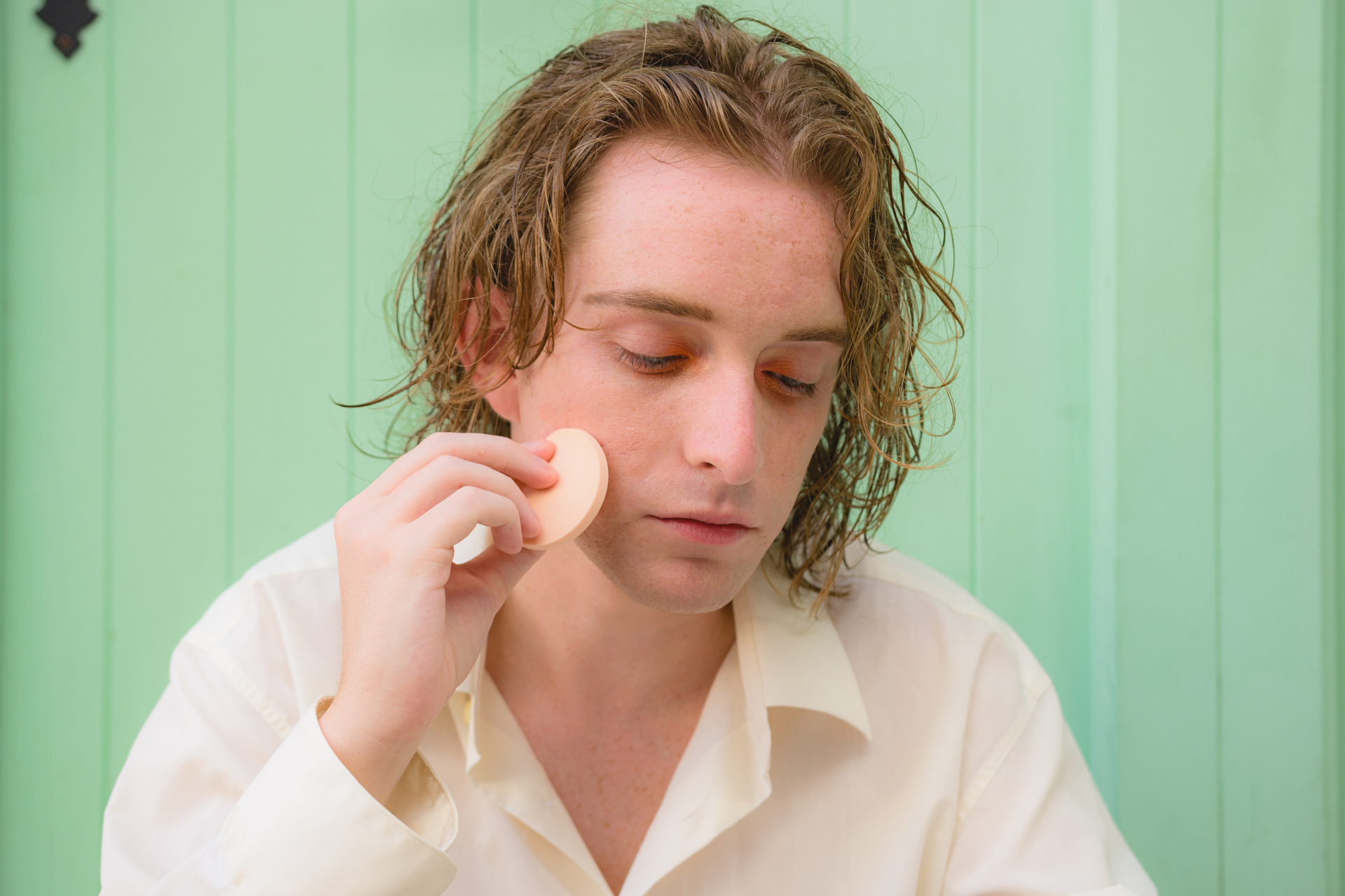 How to Do Men’s Makeup the Right Way - Men With Kids